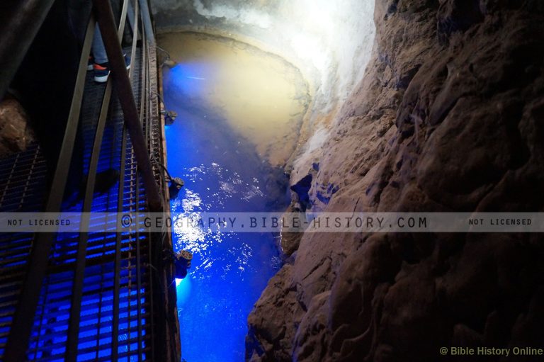 The Gihon Spring (72 DPI) 1-Year License - Bible Maps and Images